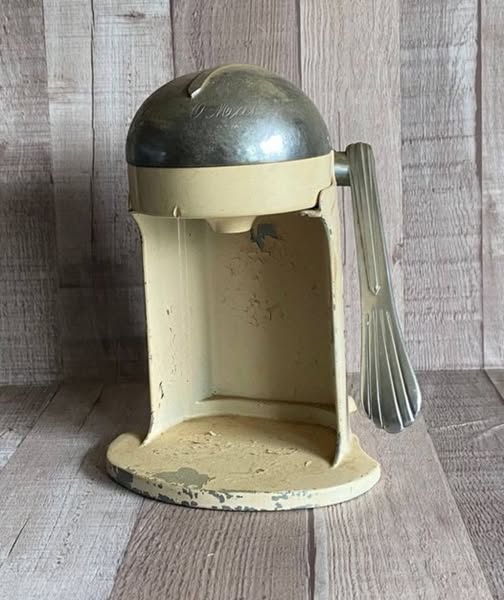 The Timeless Appeal of Vintage Juicers: History, Usage, and Legacy ...