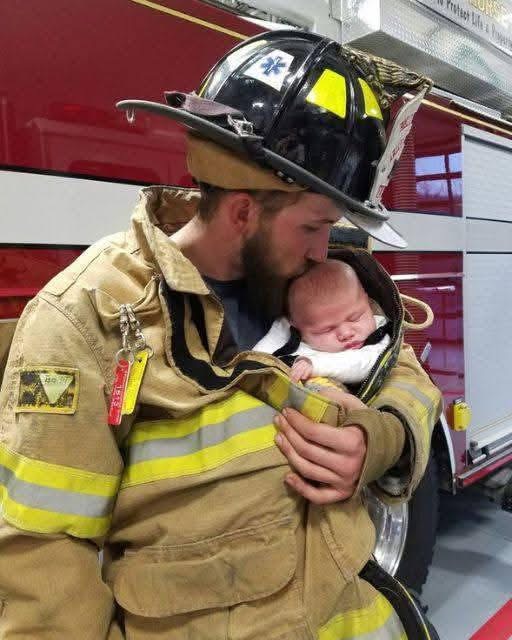 My House Burned Down With Everything We Owned—a Firefighter’s Gift ...